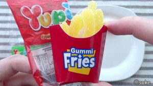 【ユピ】ランチセットグミの味は？5種類のグミをレビュー【バーガー・ホットドッグ入り】 | あすプッシュ